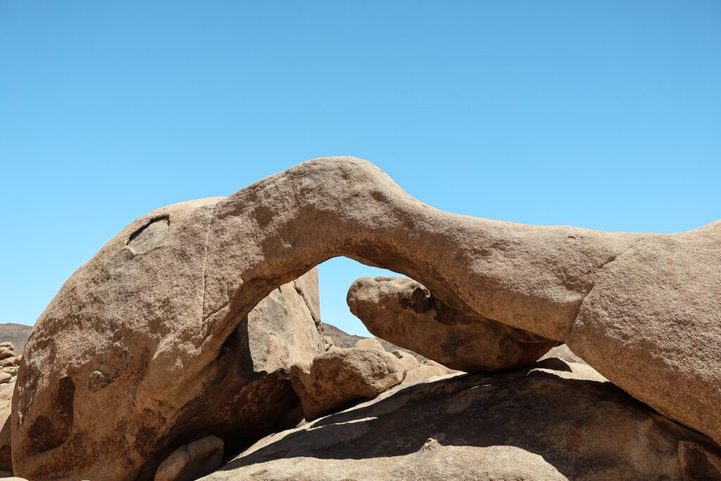 Teoría de los fractales: definiciones y aplicaciones en la geometría y ...